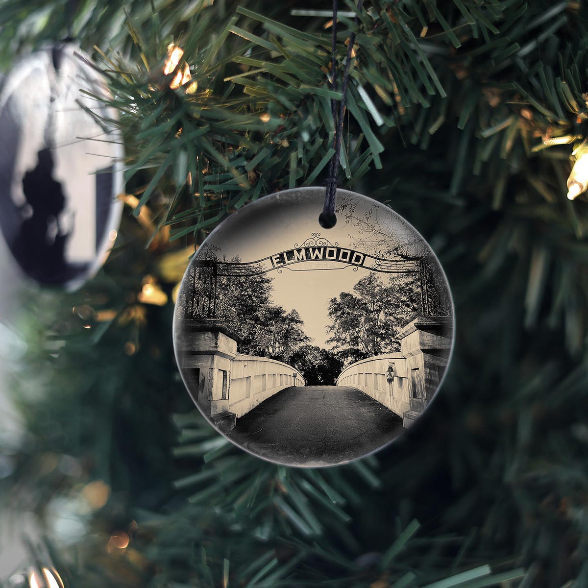 Elmwood Cemetery – Cityscape Tiles