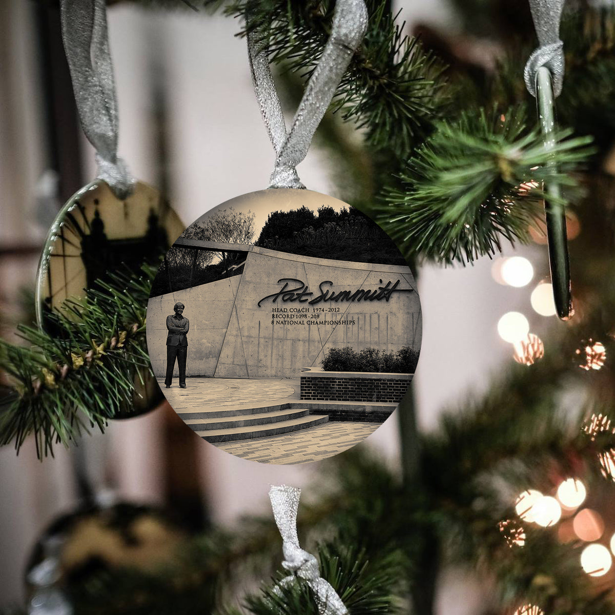 Pat Summit Monument | Cityscape Tiles